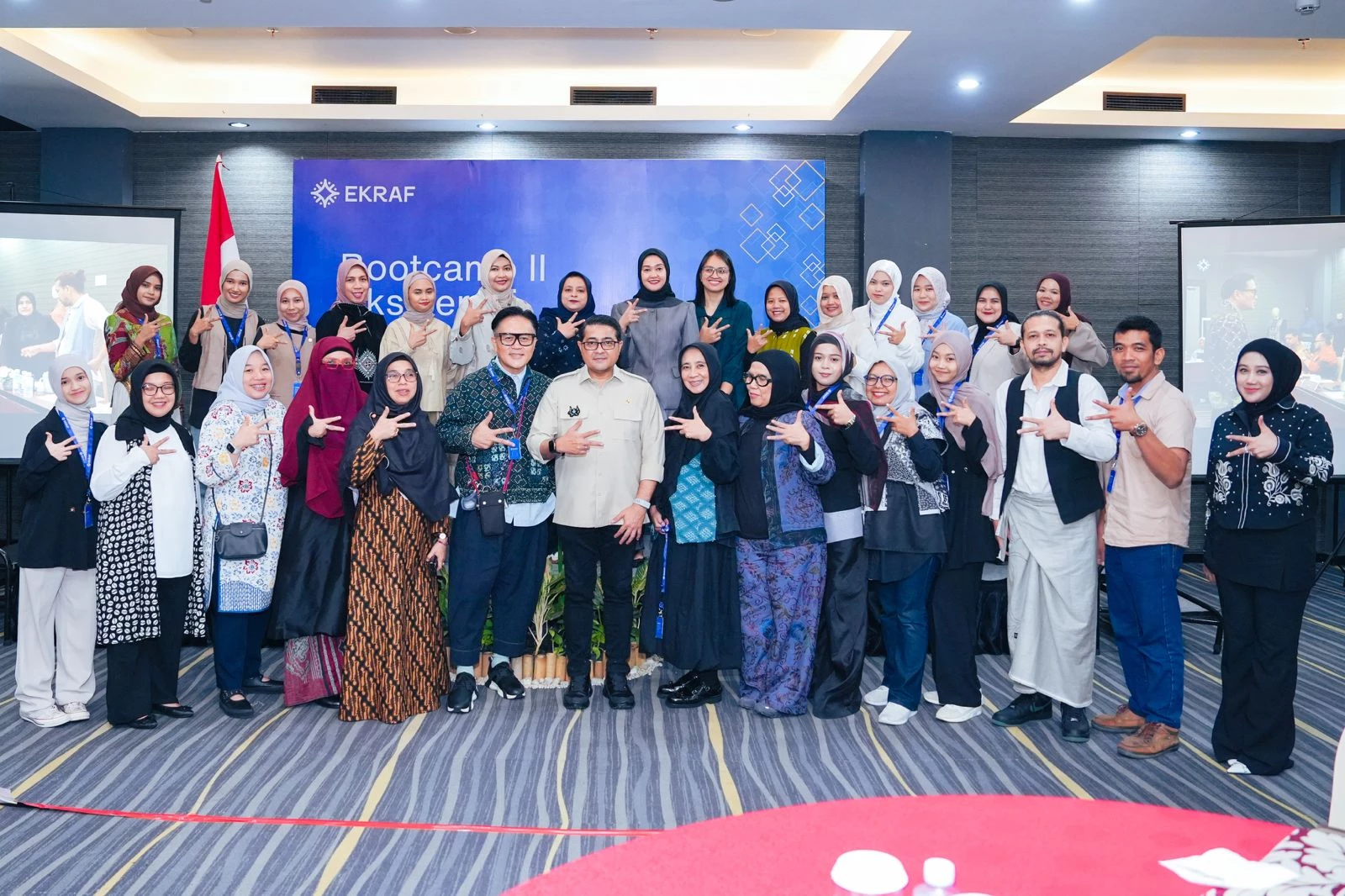 Menteri Ekraf Dorong Penguatan Fesyen Muslim di Aceh, Jenama Lokal ...
